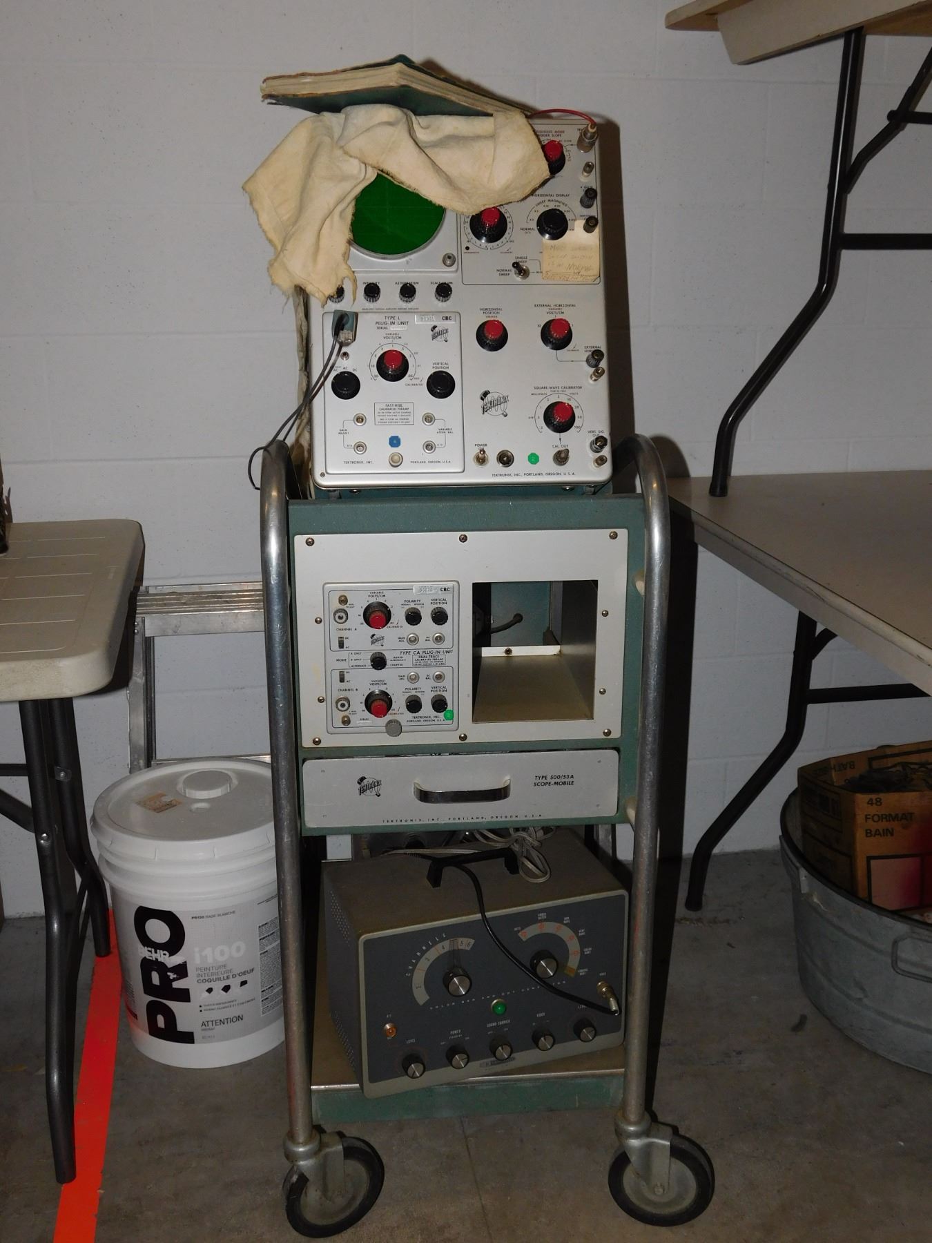 Vintage Antique Cart with tektronix cathode-ray Oscilloscope 533, type ...