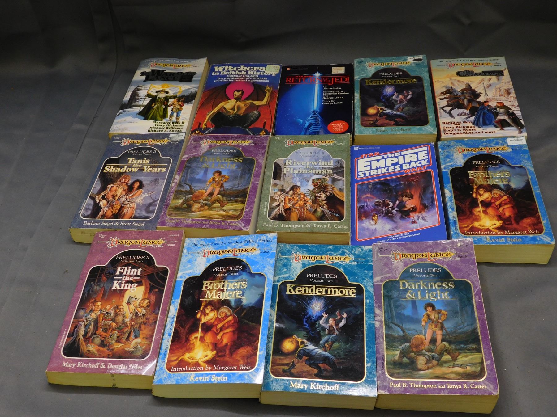 Lot of Dragon Lance, Star Wars Pocket Books Fantasy / Sci-Fi