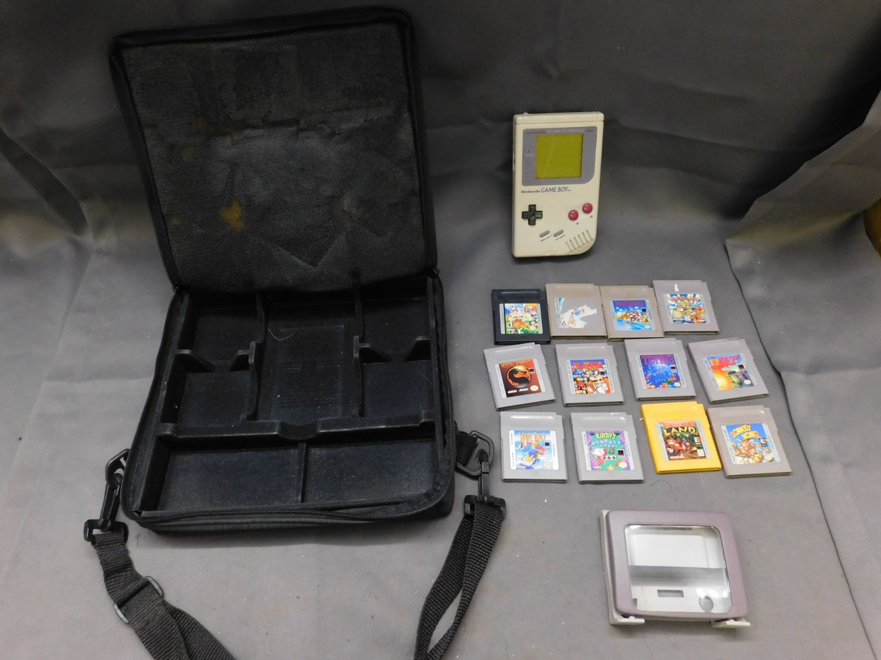 Nintendo Gameboy Handheld Original Console & 12 Game, Case, Magnifyer