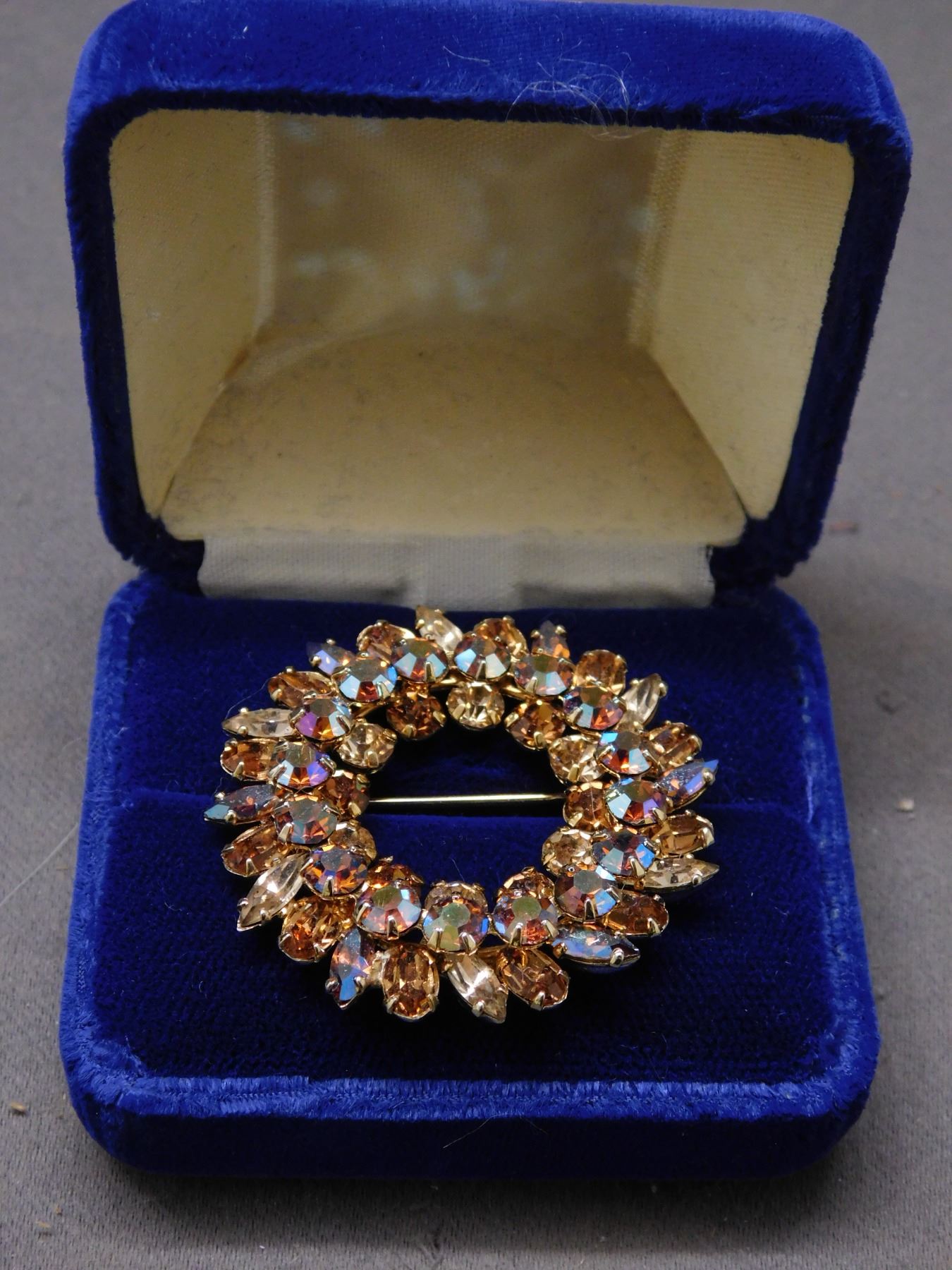 Vintage Sherman Wreath Rhinestone Brooch Pin