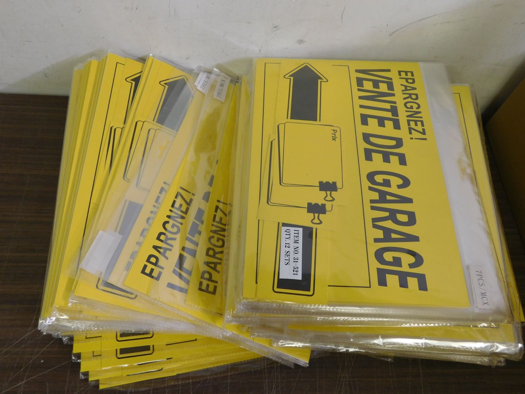 108 French Garage Sale Signs Kits 7pc Per Kit