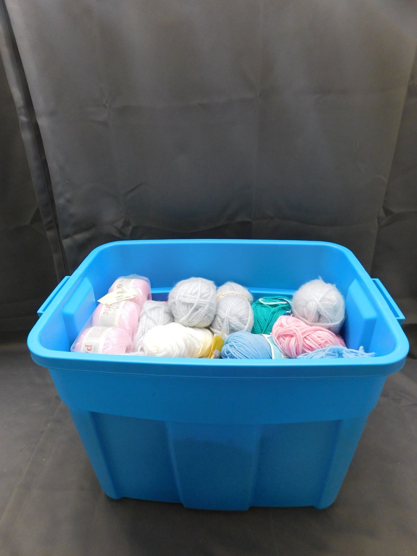 Rubber Tote Storage Bin FULL of Yarn