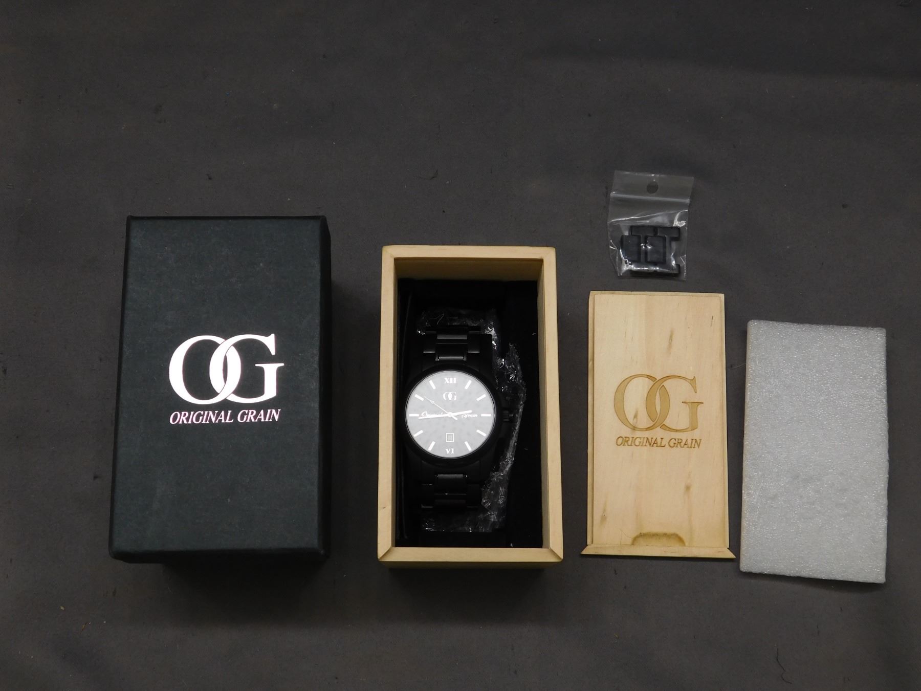 Original Grain Men's Matte Black Wristwatch NEW with Presentation Box ...