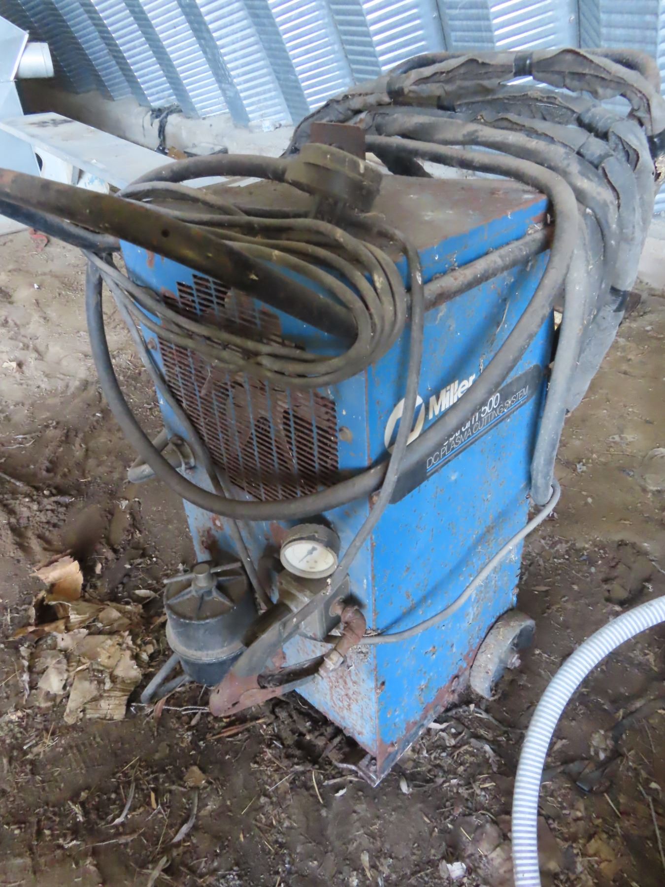 Miller Spectrum 500 plasma cutter - Schmalz Auctions