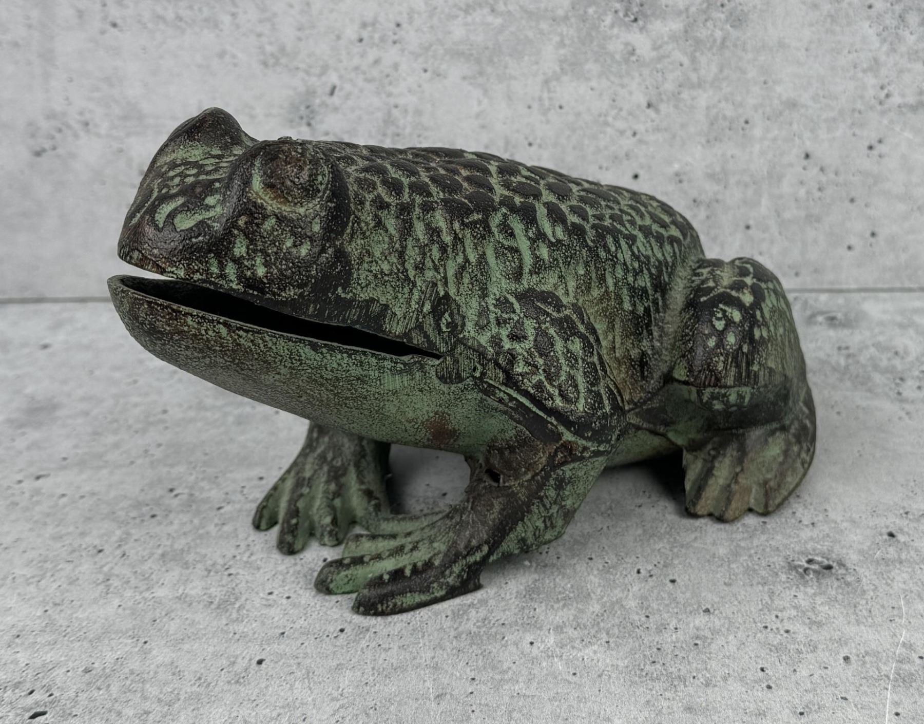 Large Cast Iron Garden Frog