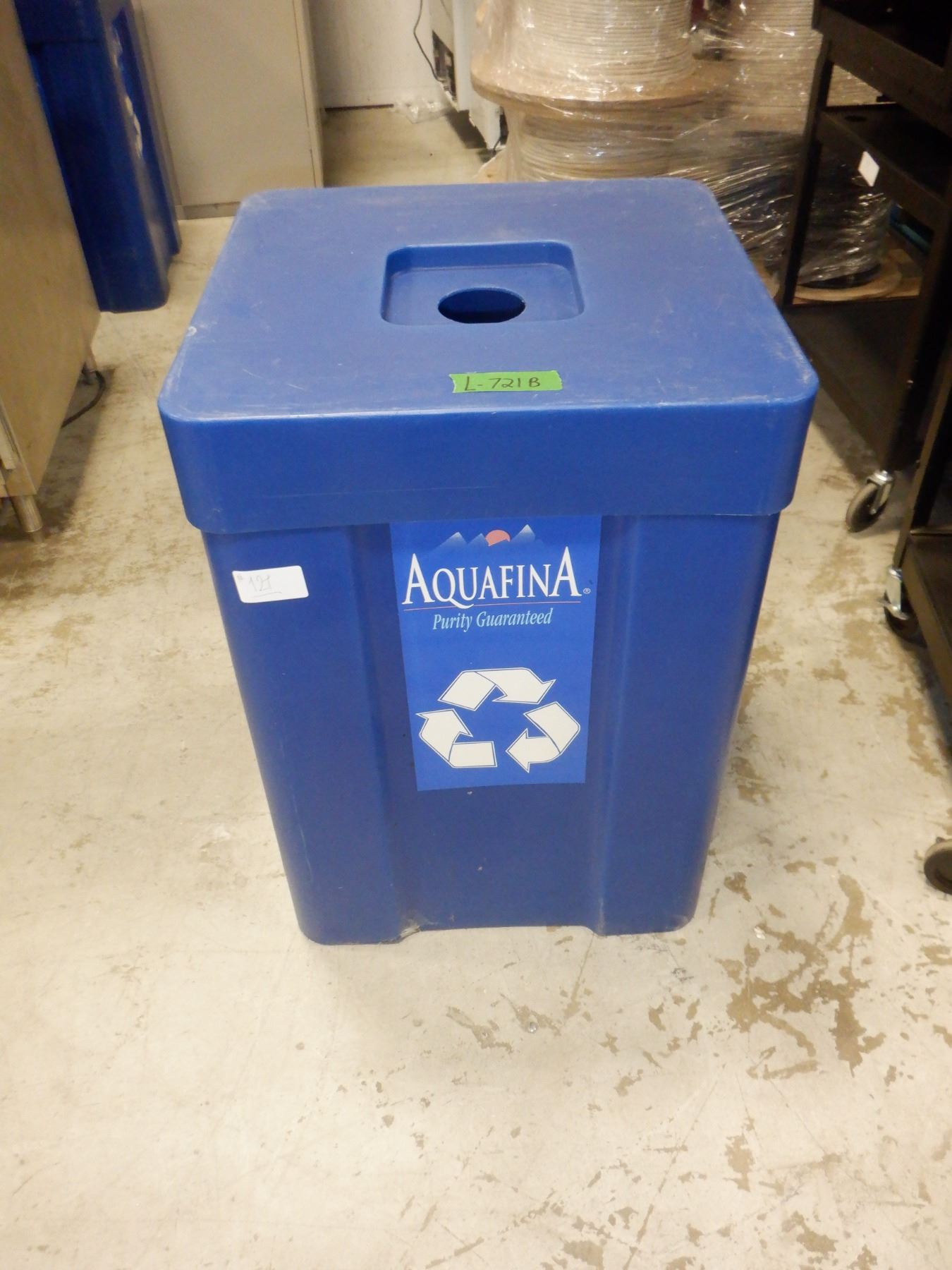Plastic bottle recycle container