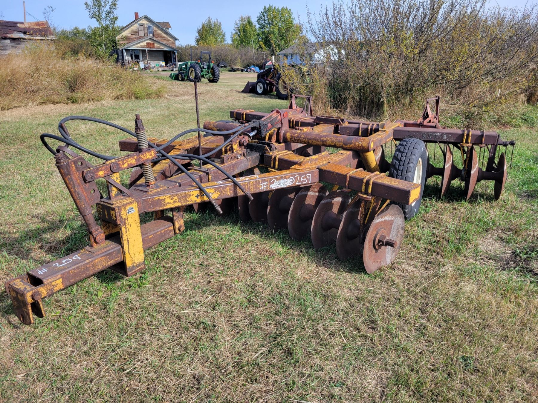 Approx. 11 ft Tandem disc c/w tine harrow, 25 1/2 inch rear blades c/w ...