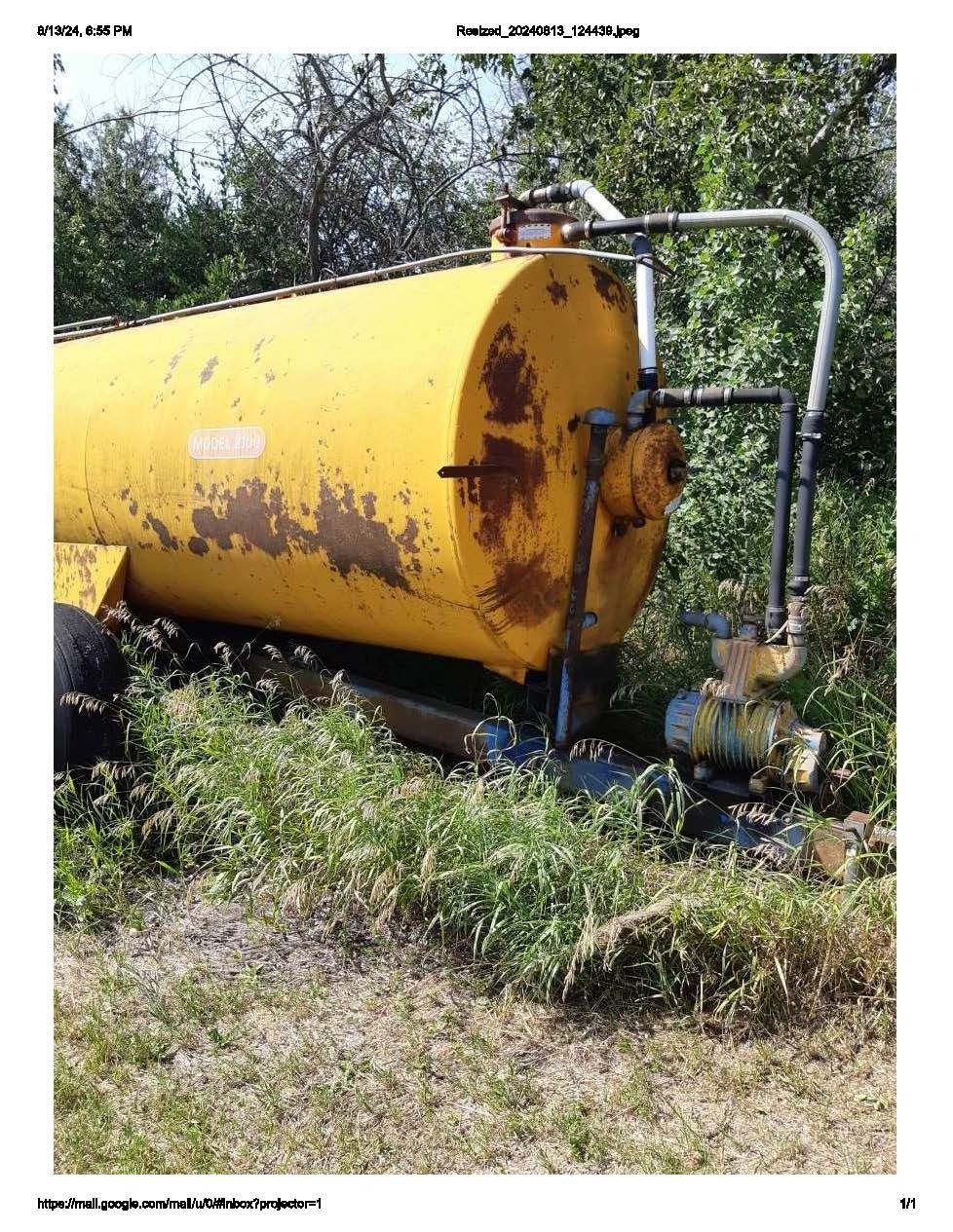 2000-Gal Honey Wagon good vacuum pump, used to haul water from dug out ...
