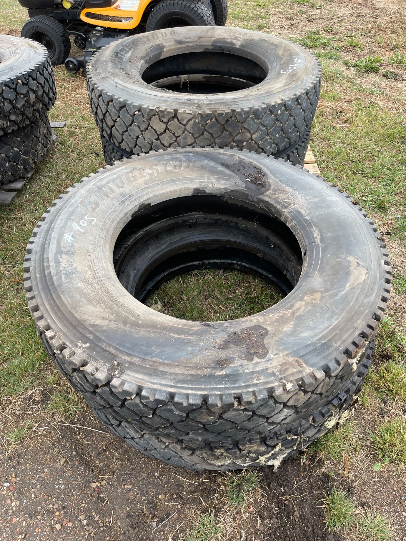 (selling all together) 4- 11R24.5 Bridgestone tires