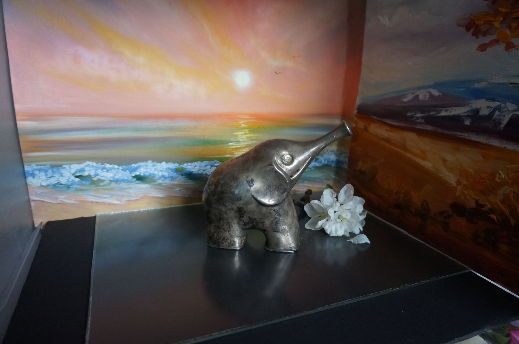 Vintage elephant coin box