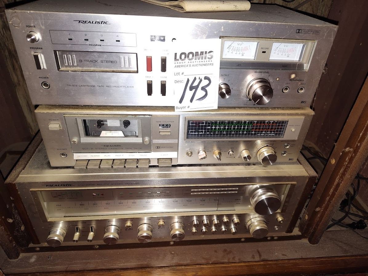 VINTAGE REALISTIC STEREO & COMPONENTS SYSTEM