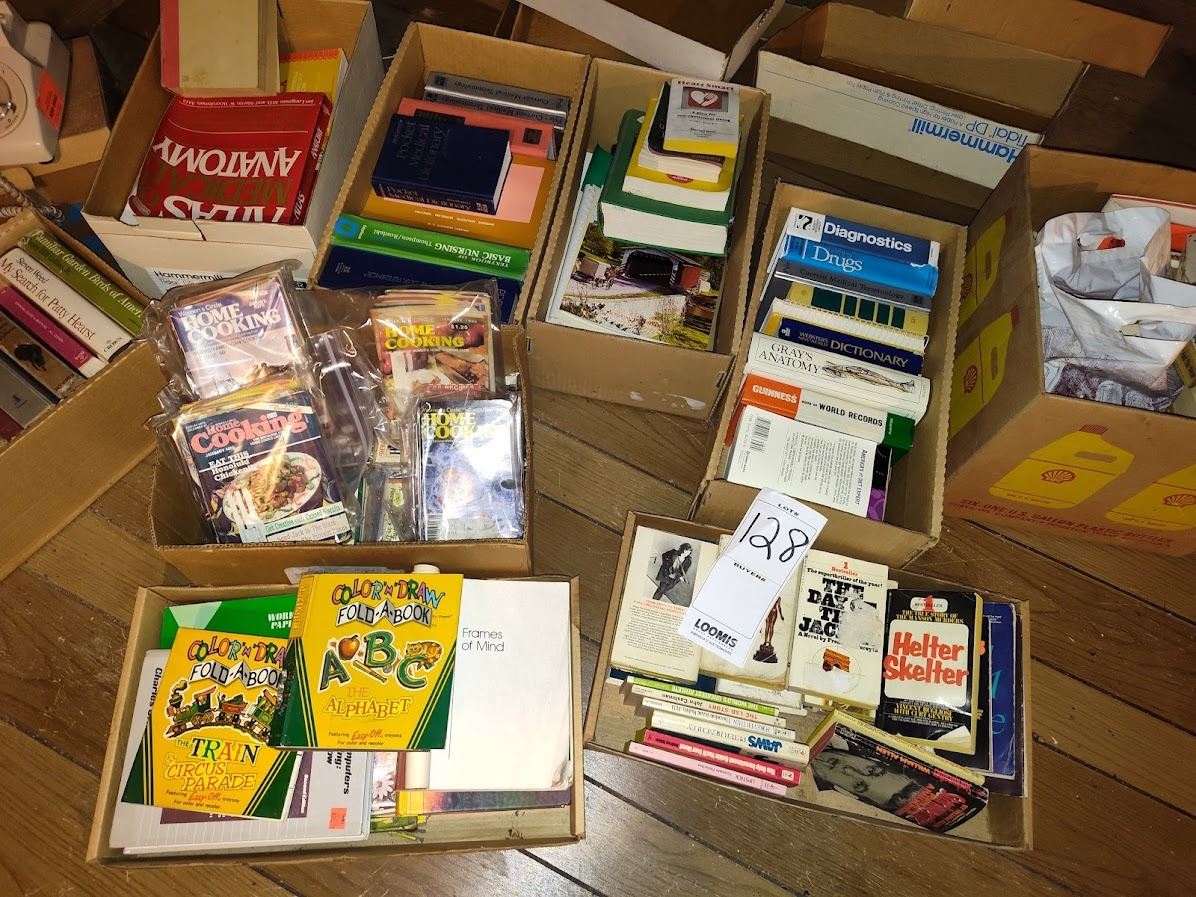 LARGE LOT OF BOOKS & READERS