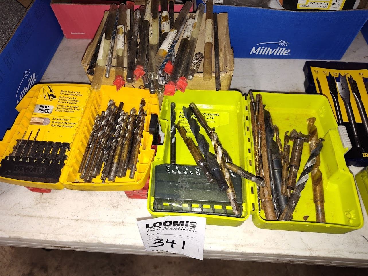 LARGE ASSORTMENT OF DRILL BITS
