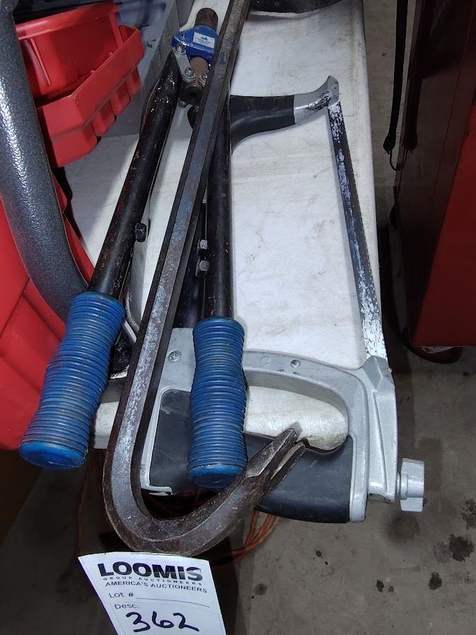 SET OF 3 HAND TOOLS W/ TOOL AID AUTO TOOL