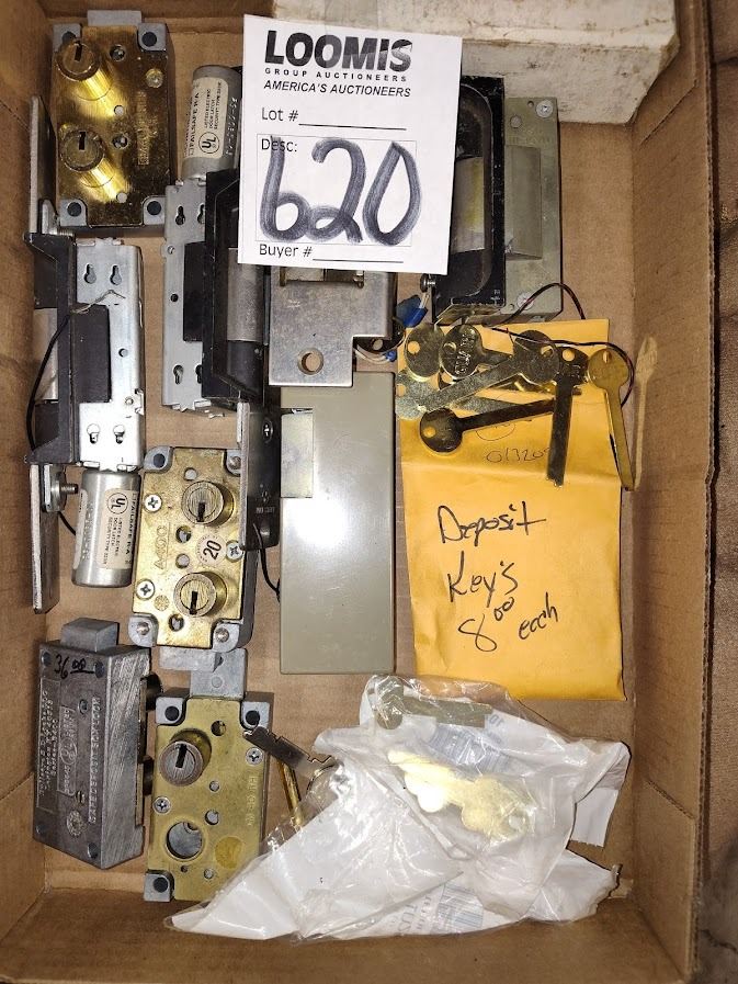 ASSORTED LOCKS & KEY BUNDLE