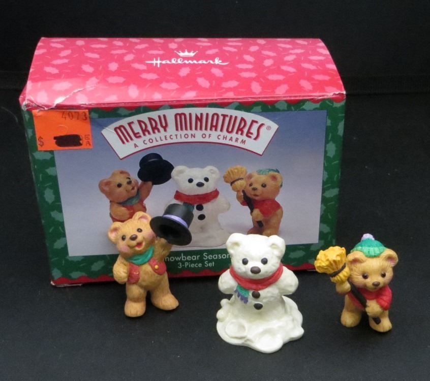 1996 Hallmark Merry Miniatures Set Snowbear Season 3 Piece Set