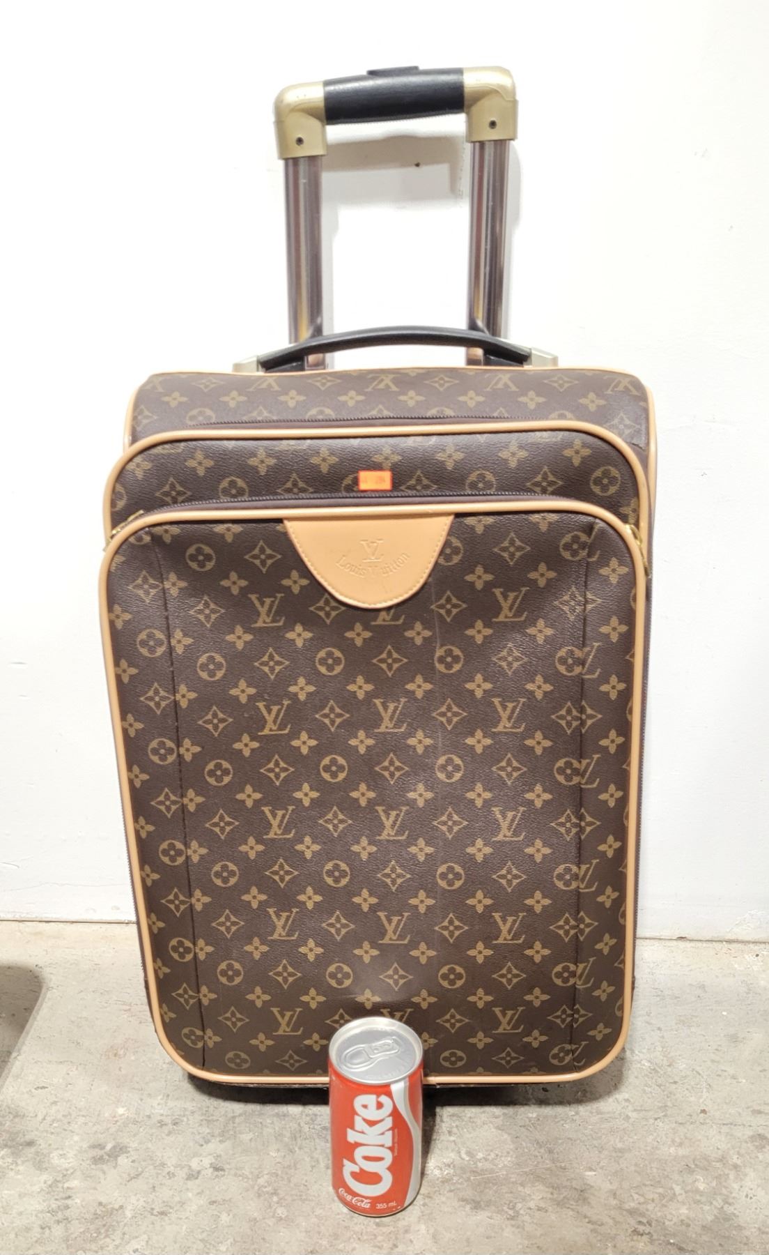Louis Vuitton Replica Luggage Suitcase