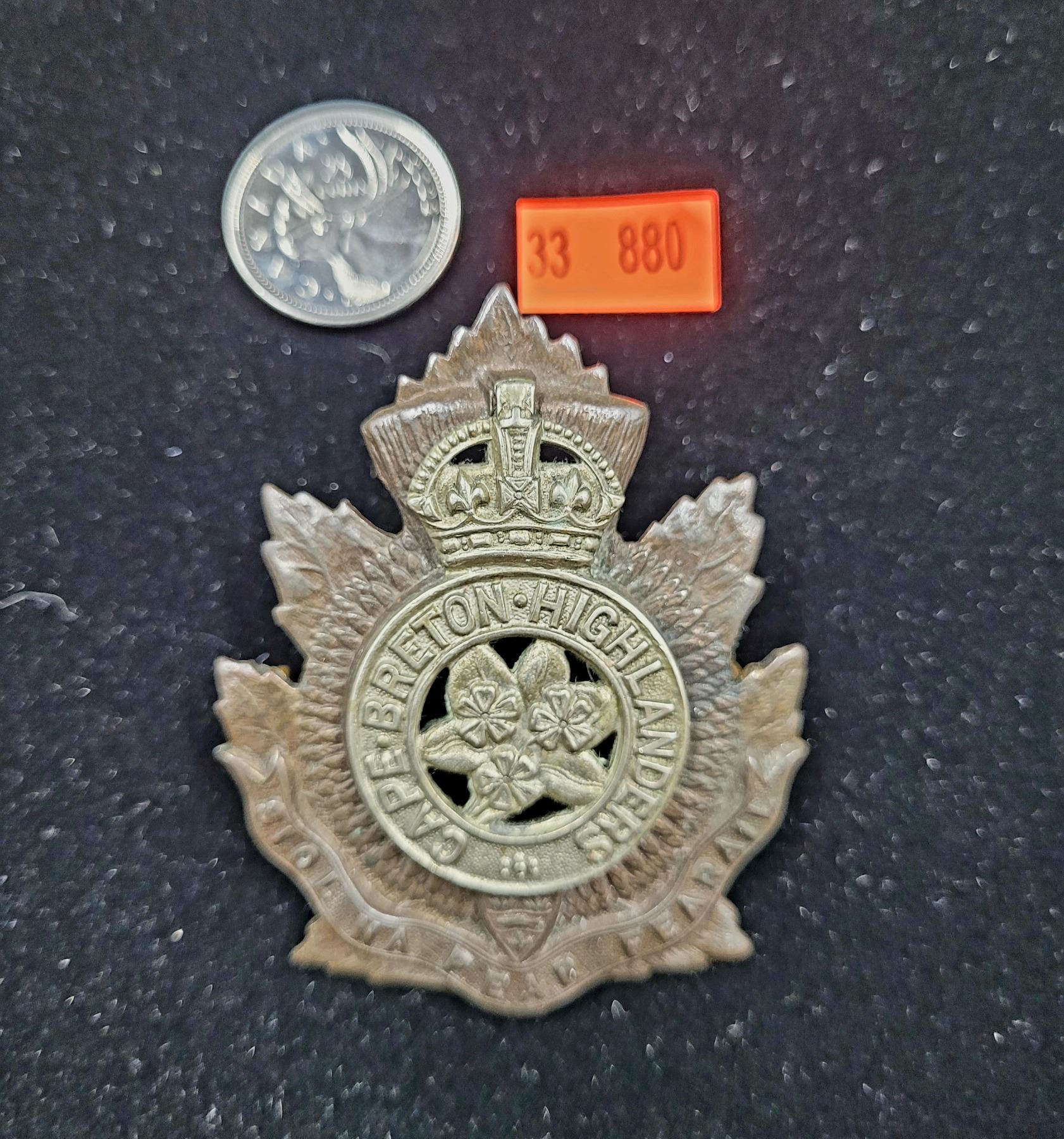 WW2 Cape Breton Highlanders Of Canada Cap Badge