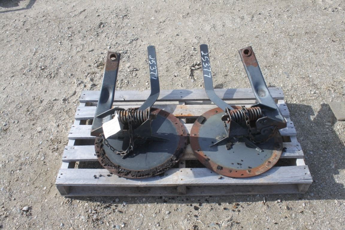 set of crowder wheel brackets to fit CIH/Hesston round baler