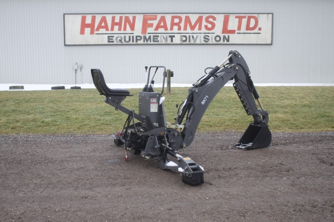 BE 3pth backhoe attachment, 7' 2" dig depth