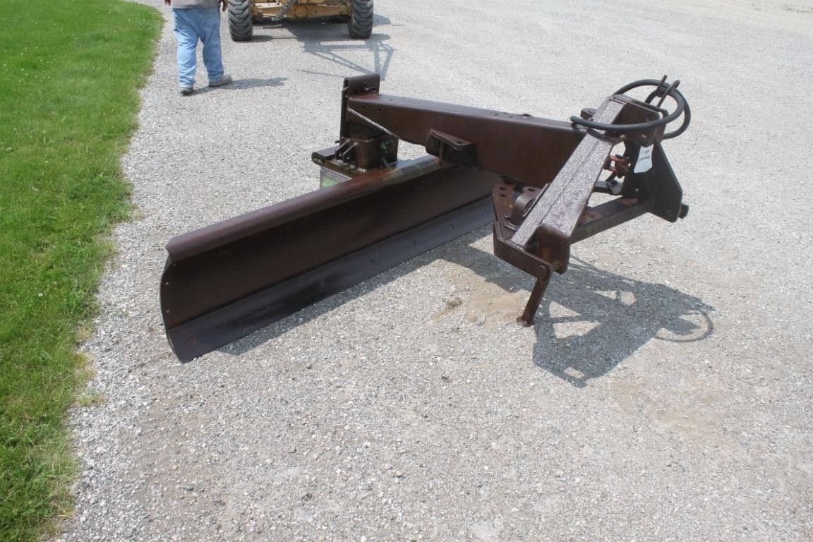 JD 3pth 8' hydraulic angle grader blade