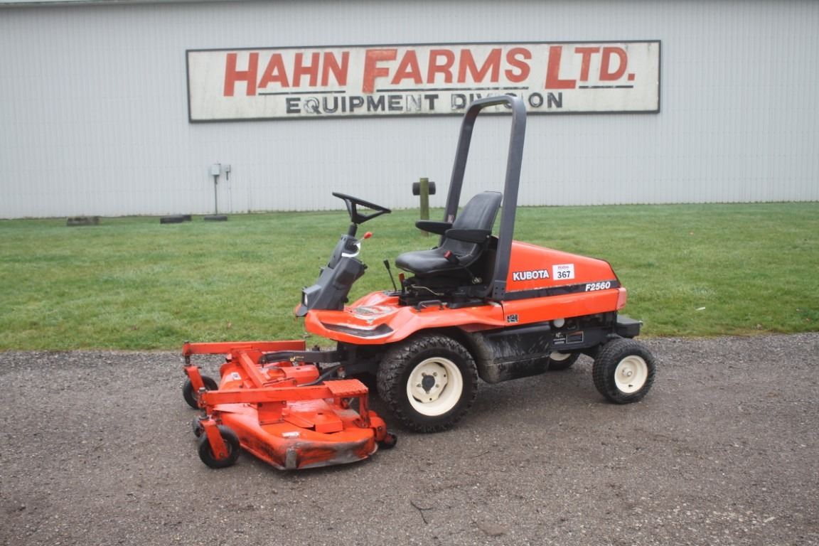 Kubota F2560 2wd front mount mower, hydro, 60" deck, diesel