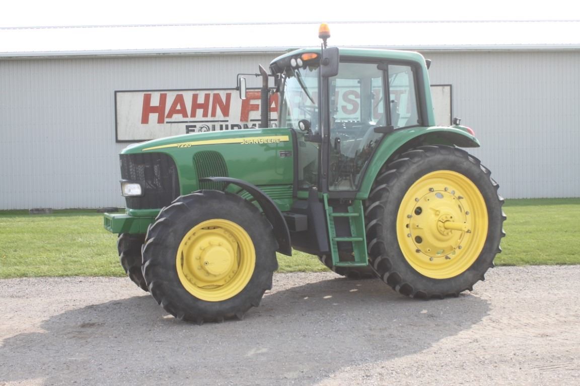 JD 7220 4wd tractor, cab, air, GreenStar ready, only 4227 hours