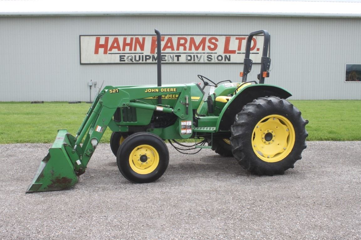 JD 5210 2wd tractor, 521 loader, 2026 hours