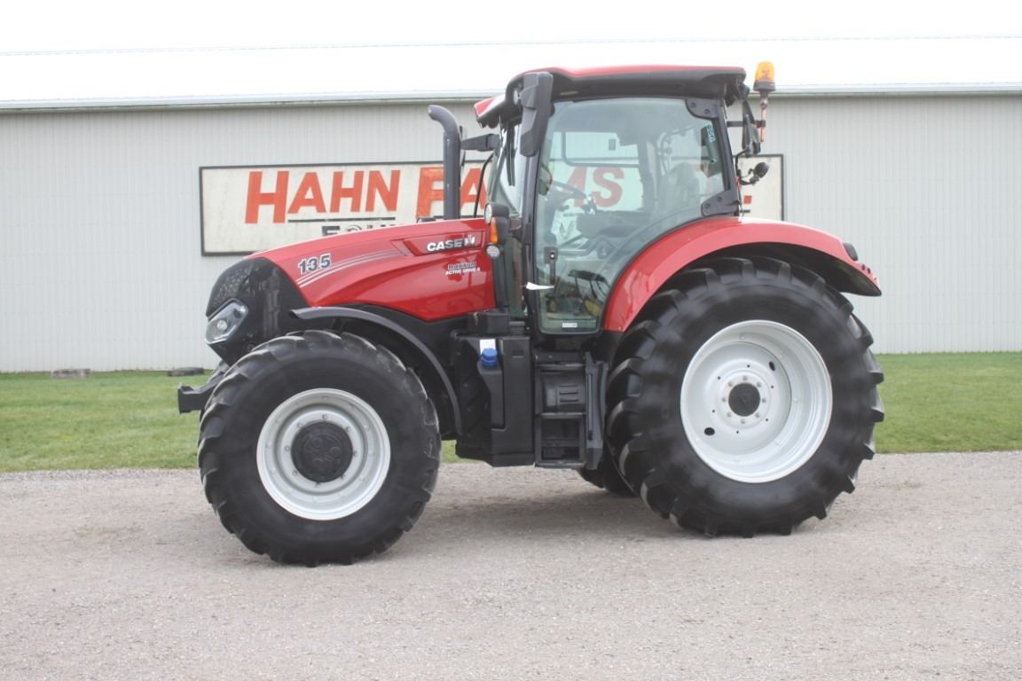 CIH Maxxum 135 4wd tractor, cab, air, Active Drive 8, 1652 hours