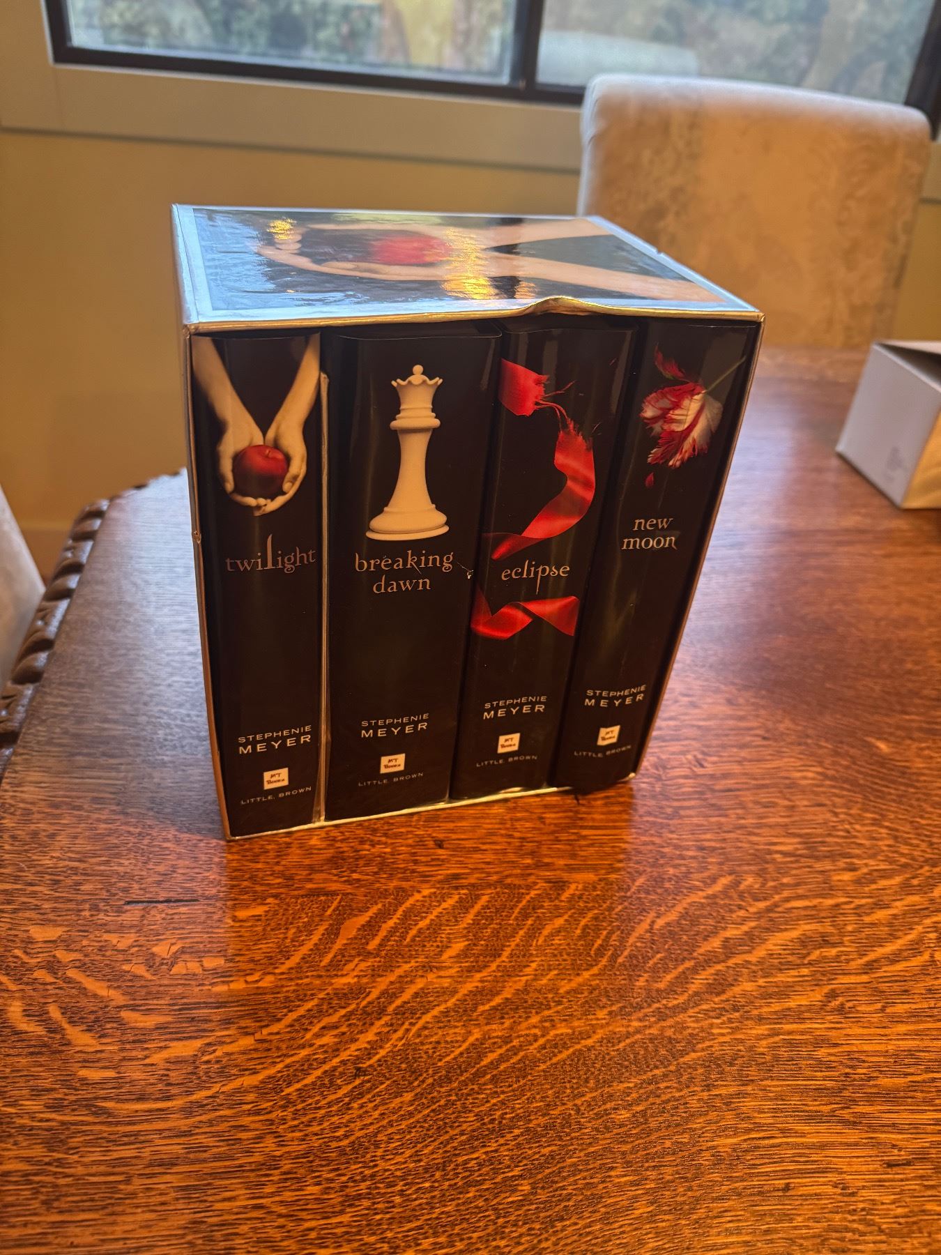 Stephenie Meyer twilight book series