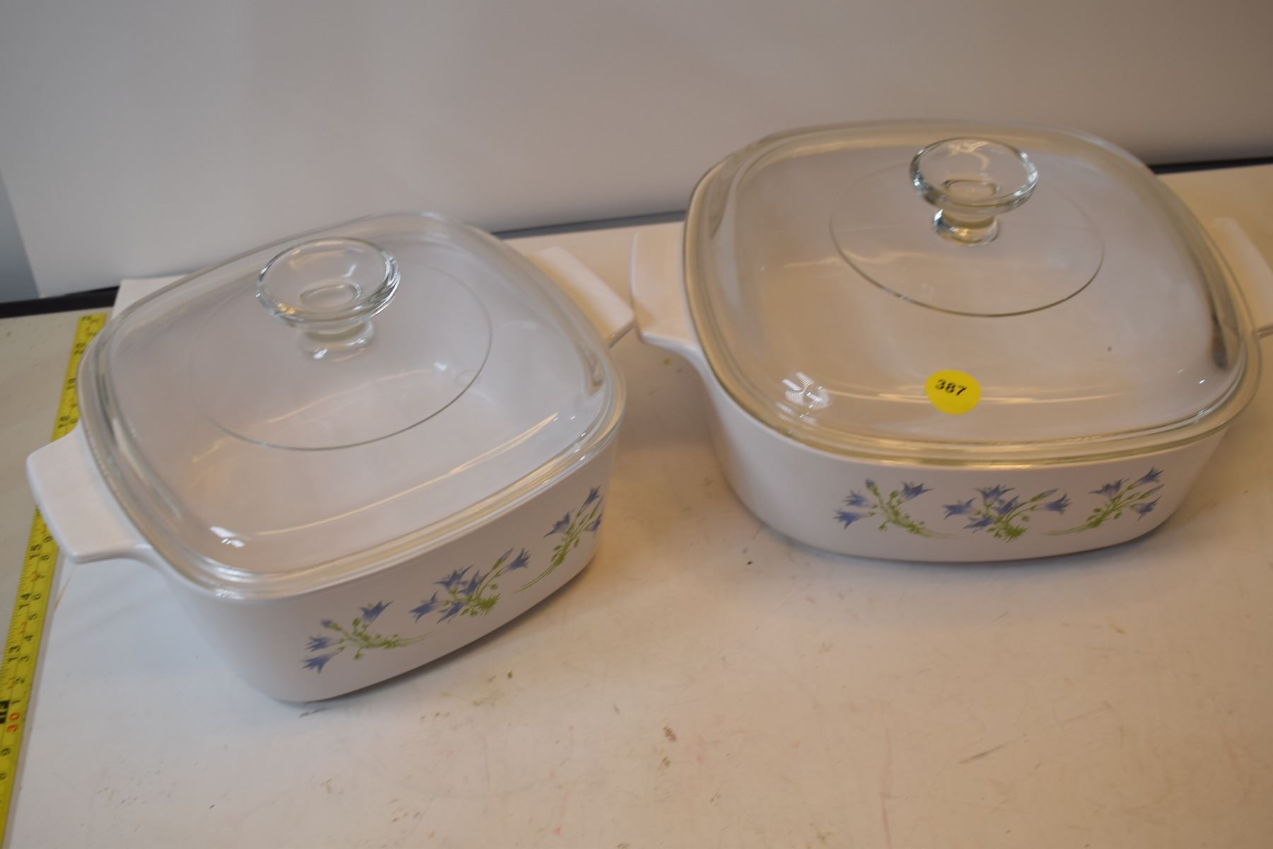 2 Very nice casserole dishes, w/ lids - Schmalz Auctions