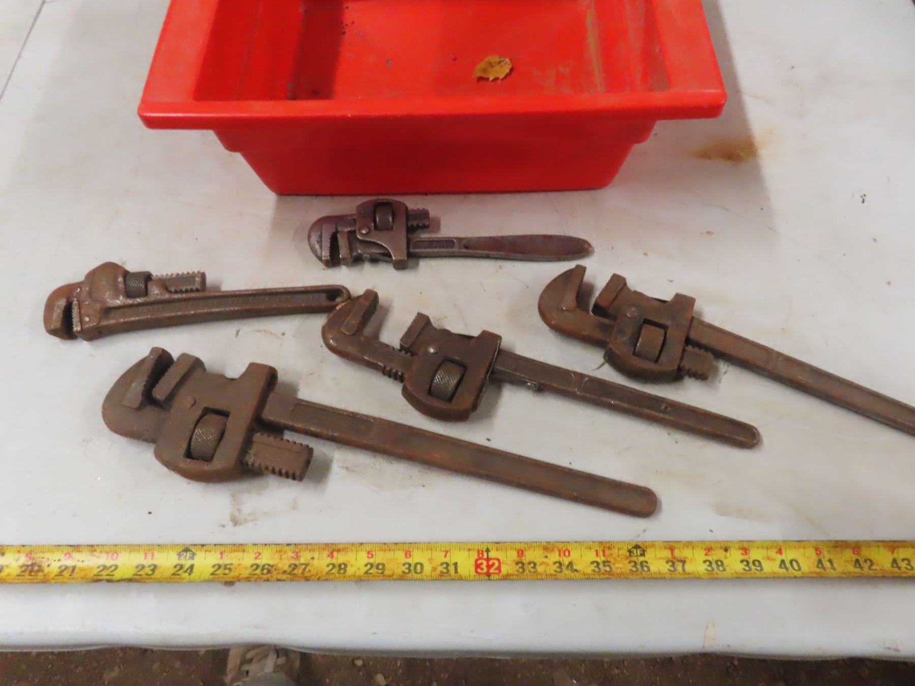 lot of antique monkey wrenches - Schmalz Auctions