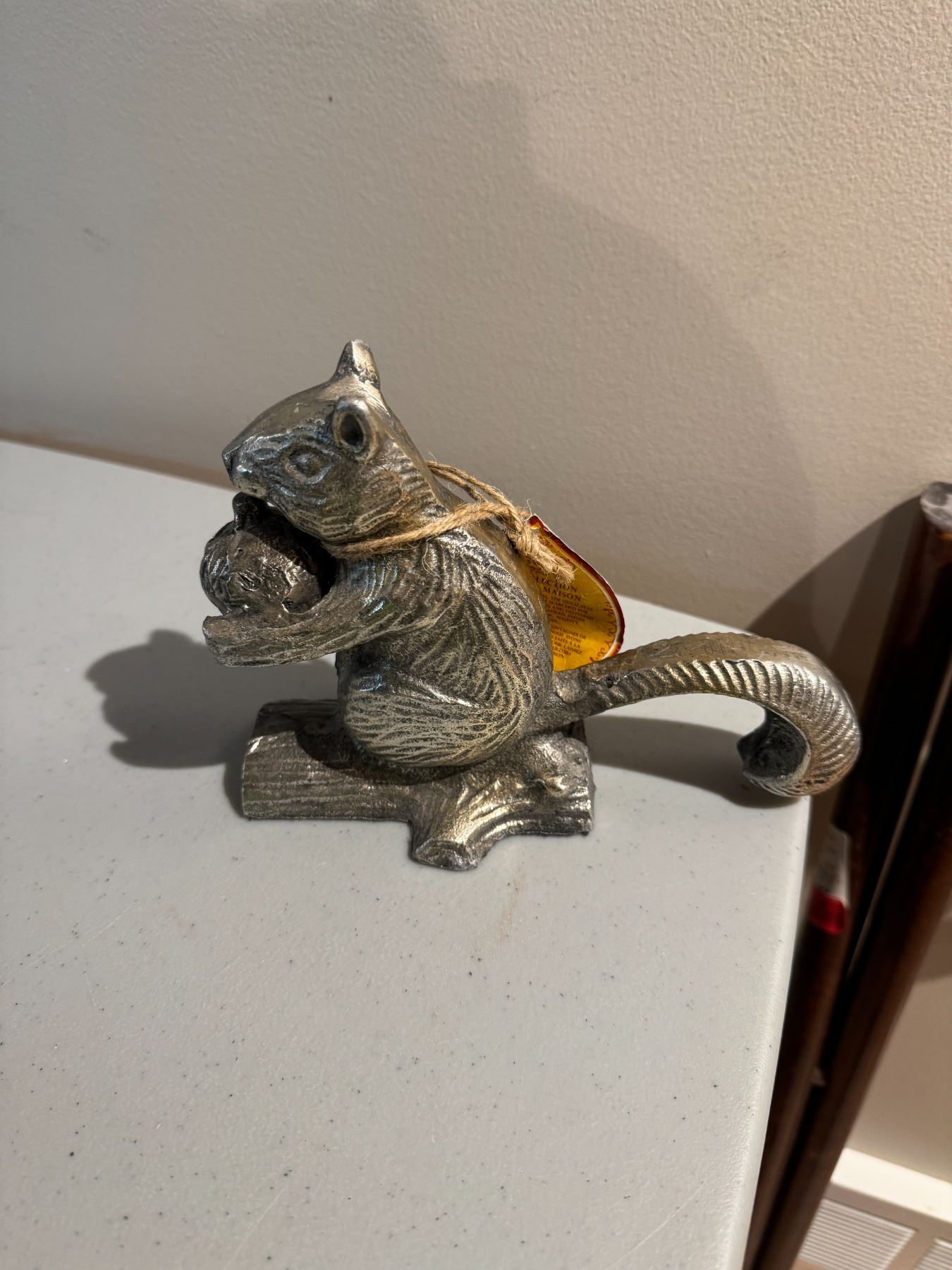 Squirrel decor
