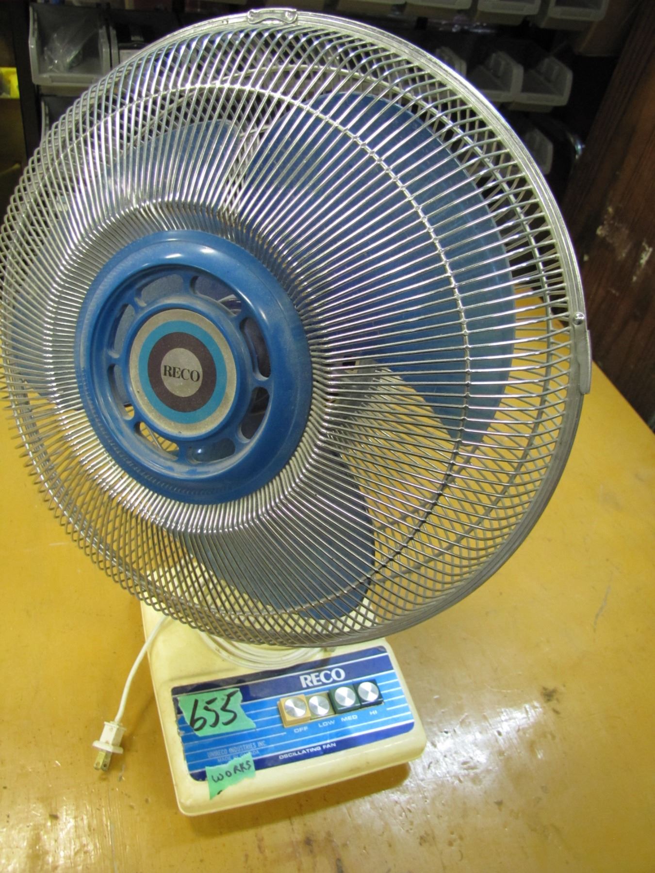 Tabletop fan