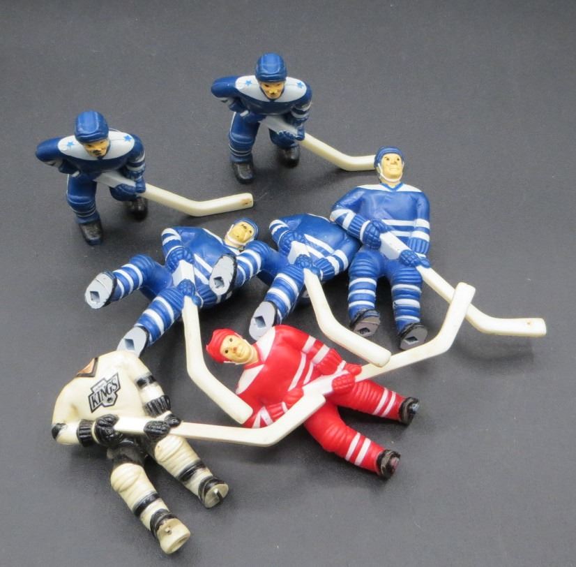 7 Table Top Skater Hockey Figures