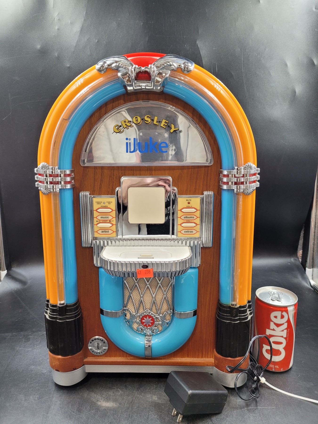 Vintage Crosley iJuke Jukebox For Apple iPod