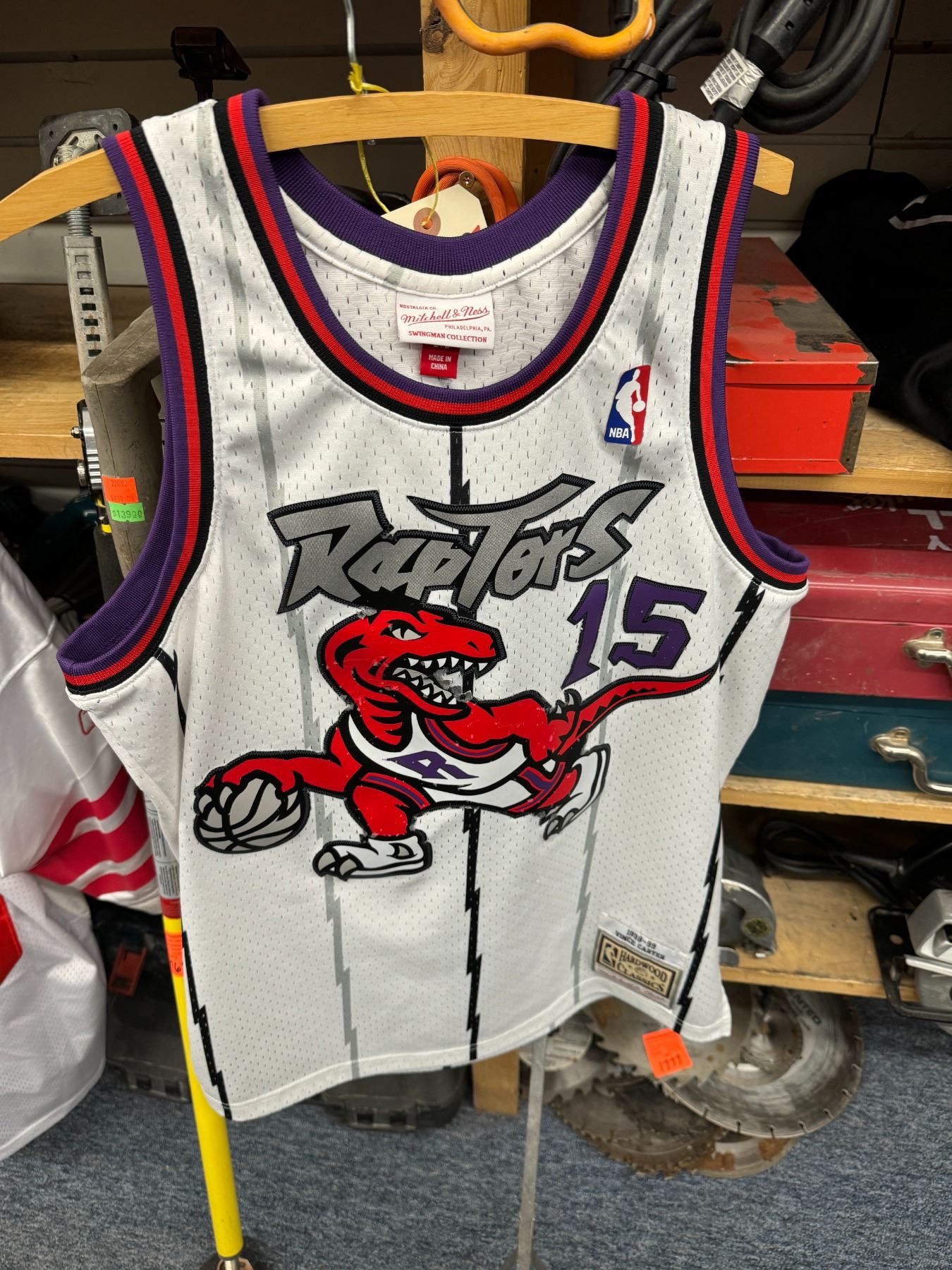 Toronto raptors jersey M