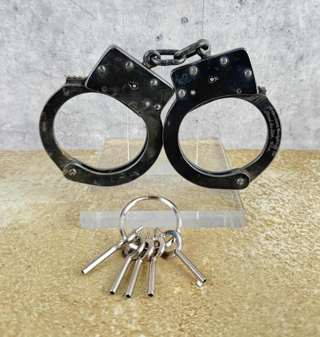 American Handcuff Co Police Handcuffs