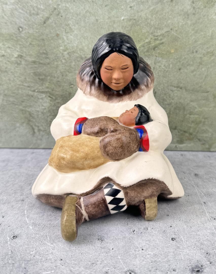 C Alan Johnson Eskimo Figure Kuwana