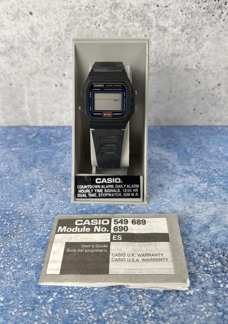 Vintage Casio W-71 Watch