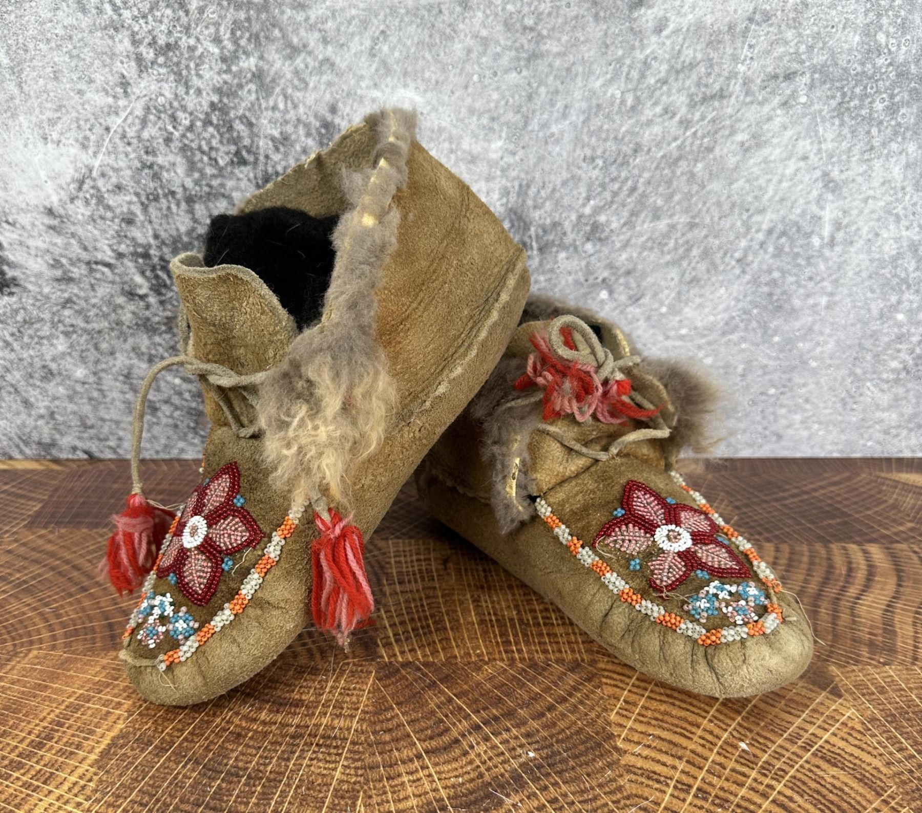 Cree Native American Indian Beaded Moccasins