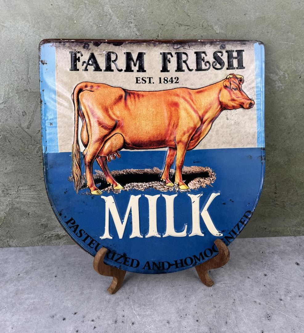 Farm Fresh Milk Sign
