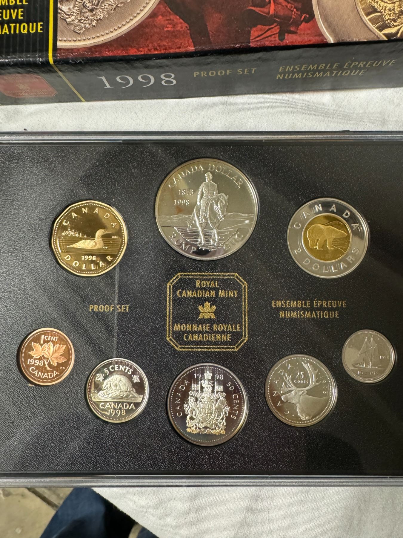 1998 Royal Canadian mint proof set celebrating 125 years RCMP – GRC