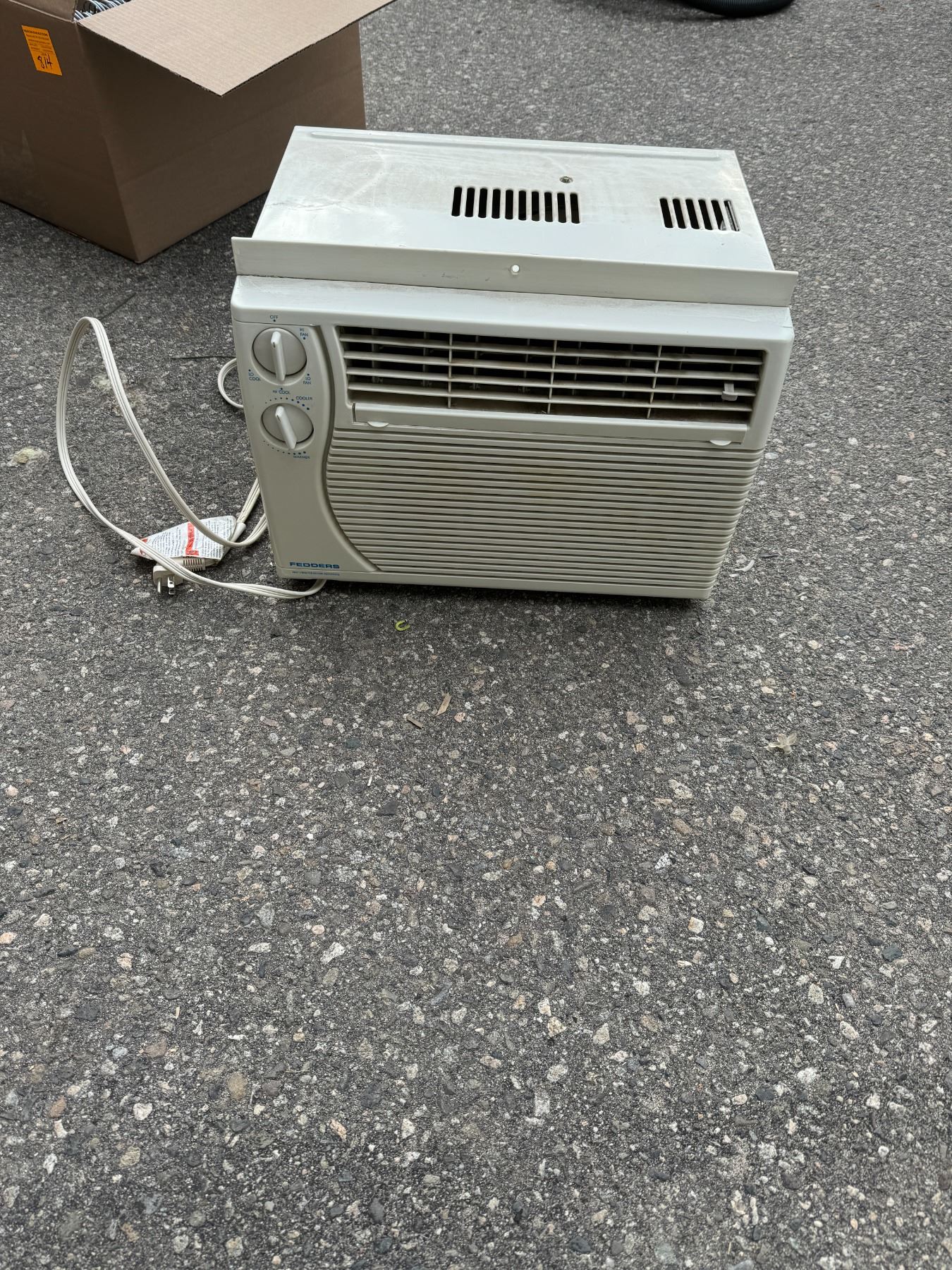 Feeders air conditioner