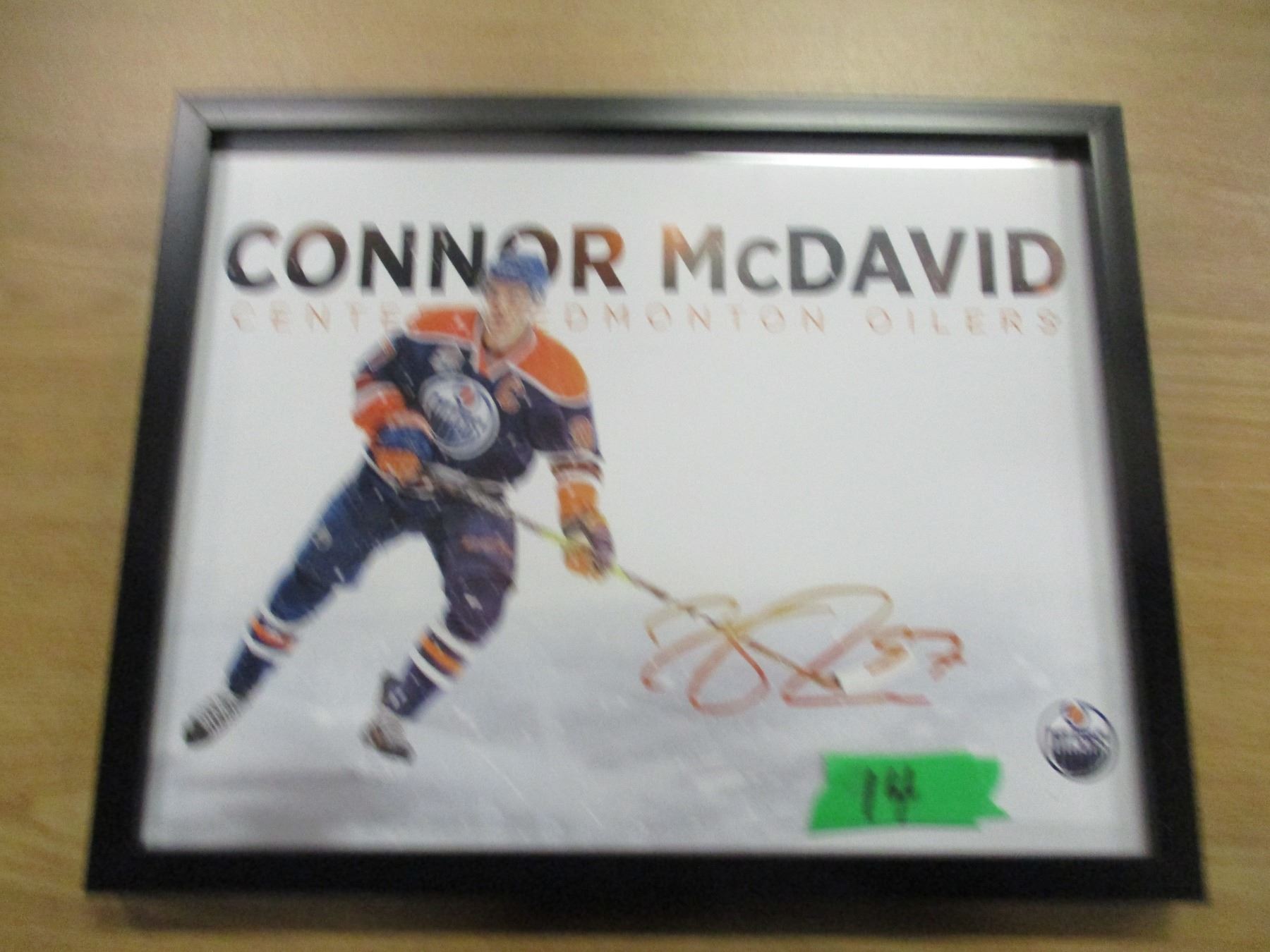 COLLECTABLE: FRAMED & SIGNED CONNOR MCDAVID PICTURE