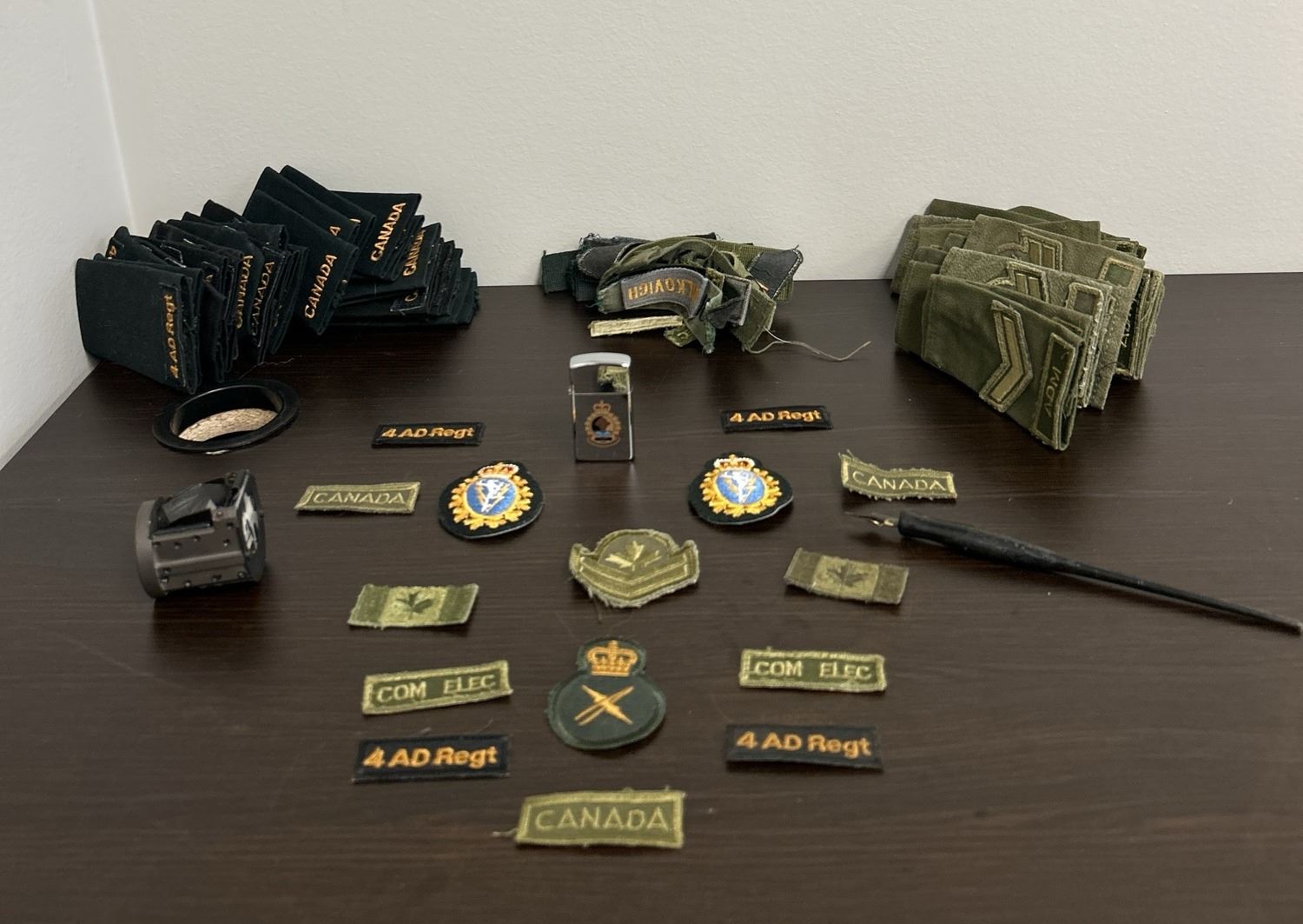 Zippo Lighter, Epaulettes & Rank Shoulder Badges