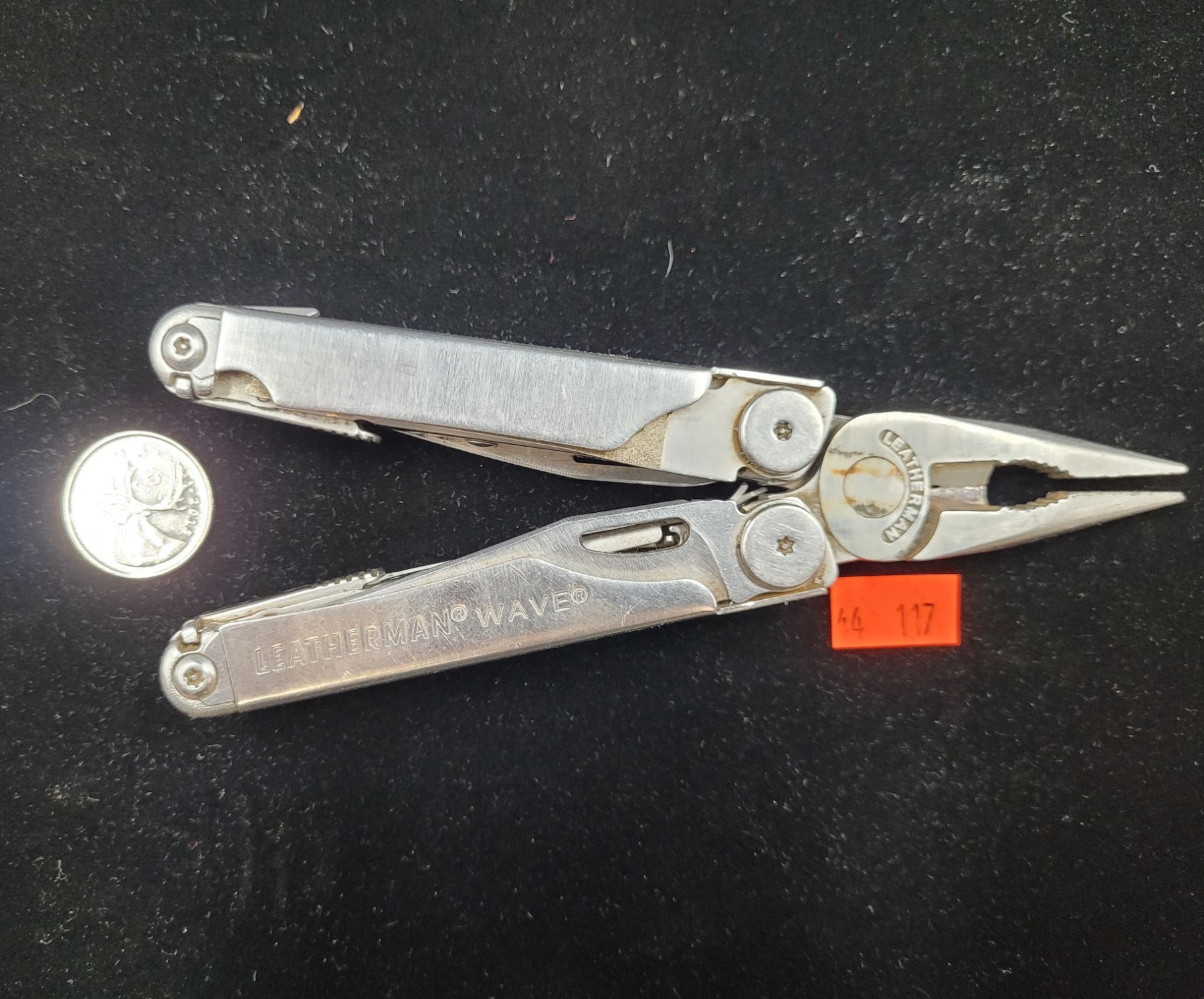 Leatherman Wave Pocket Knife