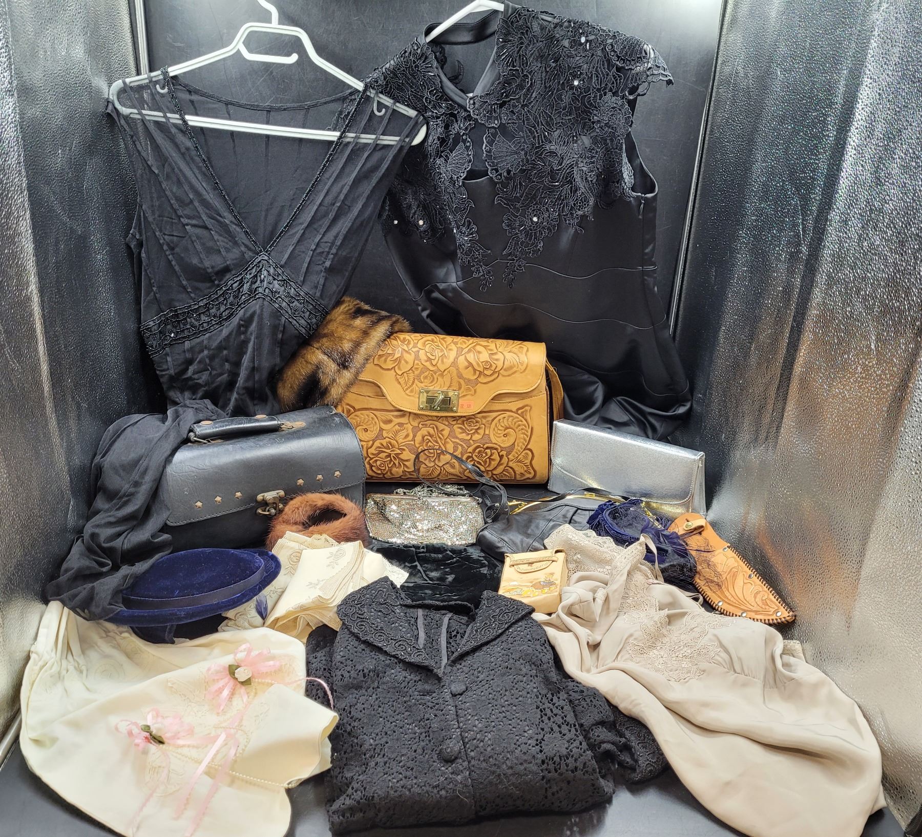 Vintage Ladies Dresses, Purses, Hats, Fur Hats, Hankies