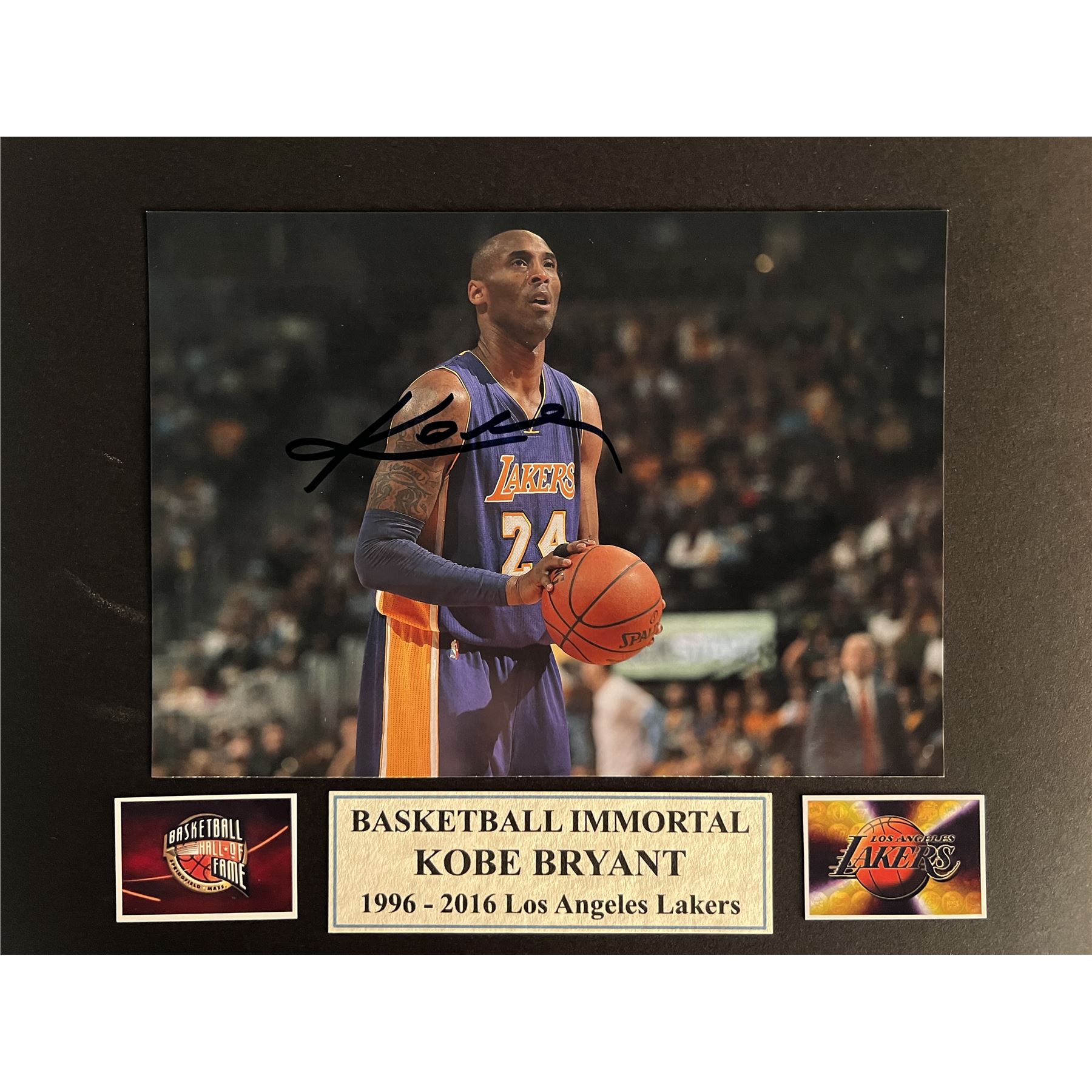 LA Lakers Kobe Bryant signed photo