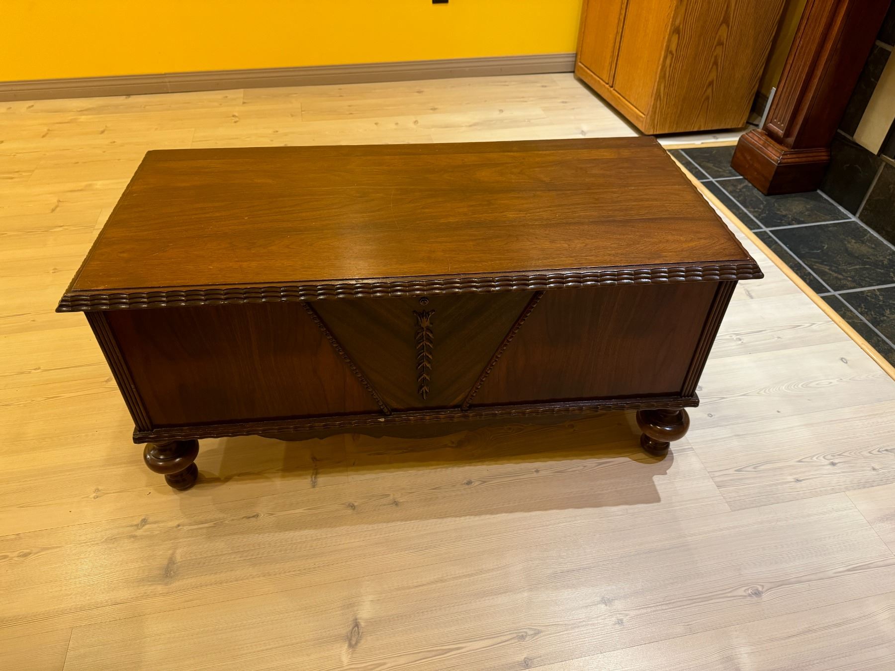The Honderich furniture company, Cedar chest measures 40" x 18" x 19 1/ ...